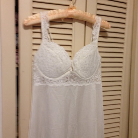 Olga | Intimates & Sleepwear | Olga White Negligee | Poshmark